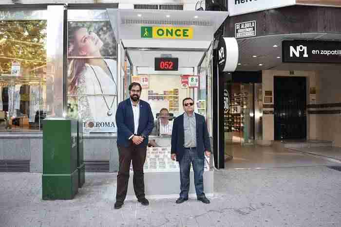 La ONCE estrena en Ciudad Real su nuevo modelo de quiosco más accesible ...