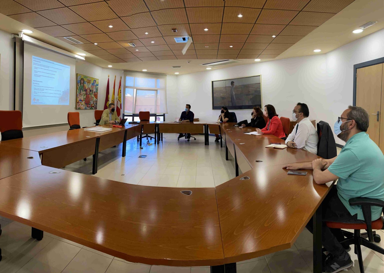 Rosa Melchor mantiene una reunión de trabajo con responsables de la ...
